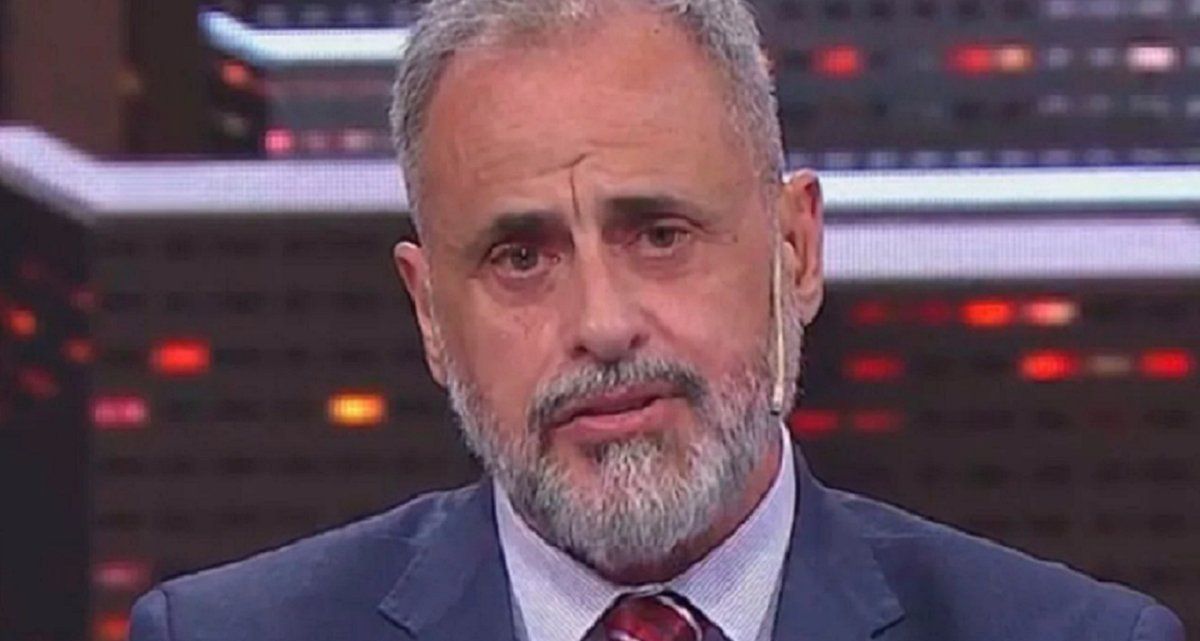 Para Jorge Rial también hay: Panelista lo acusa de manipulación familiar