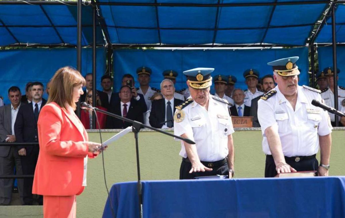 Jefe de la Policía Federal despidió a 16 comisarios generales