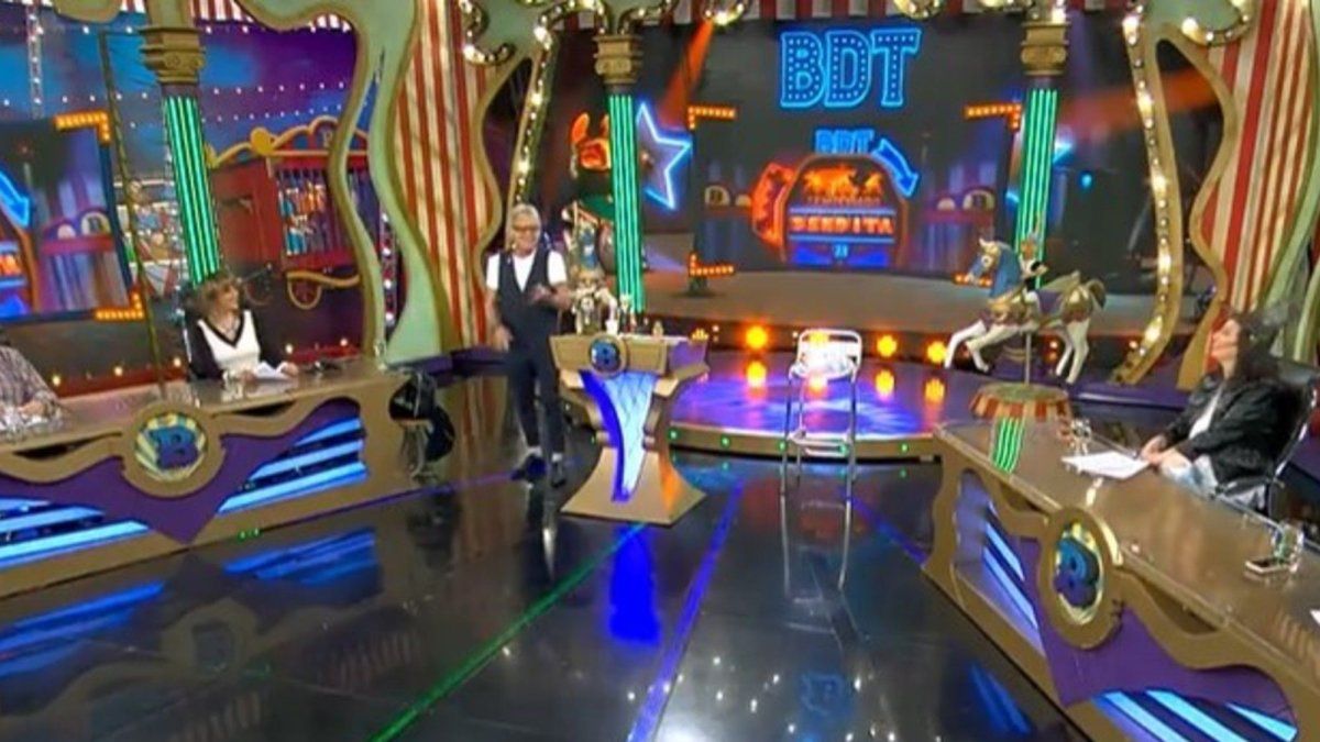 La interna de Bendita TV estalló al aire: Dos panelistas se sacaron chispas