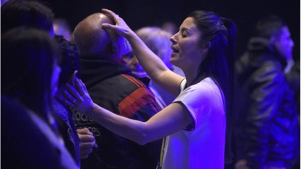 Leda Bergonzi: Entre la fe y la polémica opinión del cáncer