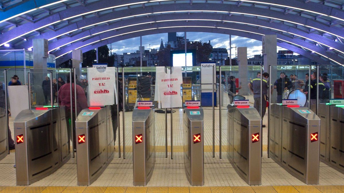 Paro de subte y reclamo en sintonía con países avanzados