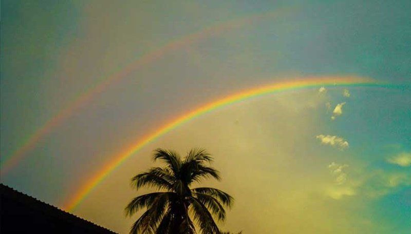 Video viral muestra cómo luce un arcoíris completo