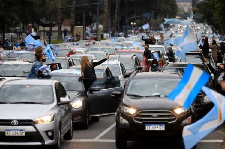 9 de Julio y una peligrosa explosión al noreste de Santa Fe por el ...