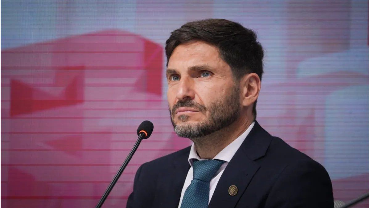 Rosario se prende fuego y Maximiliano Pullaro mira para otro lado