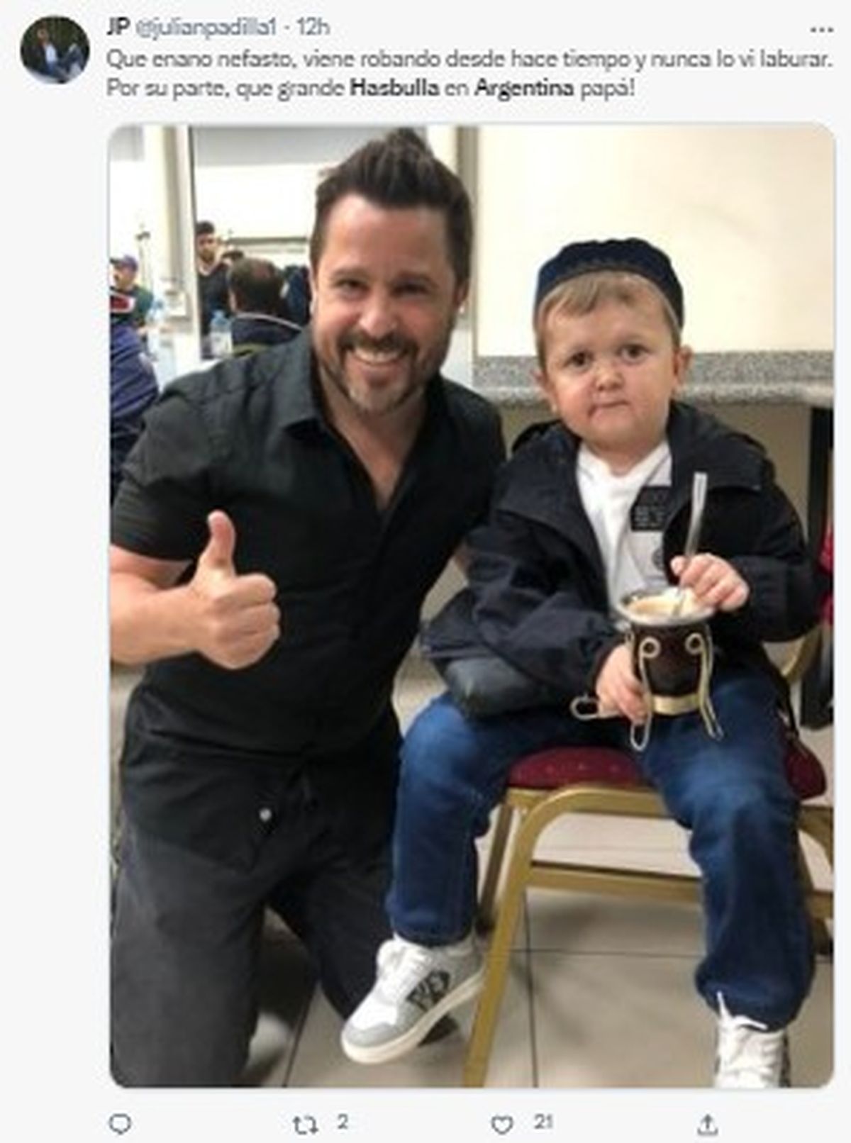 ¿$18.000 para ver a Hasbulla Magomedov patear una botellita?