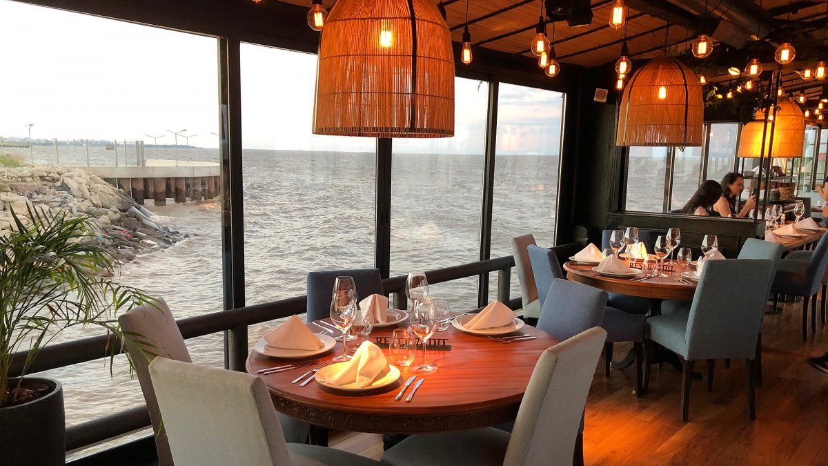 5 restaurantes frente a la Costanera para comer el finde