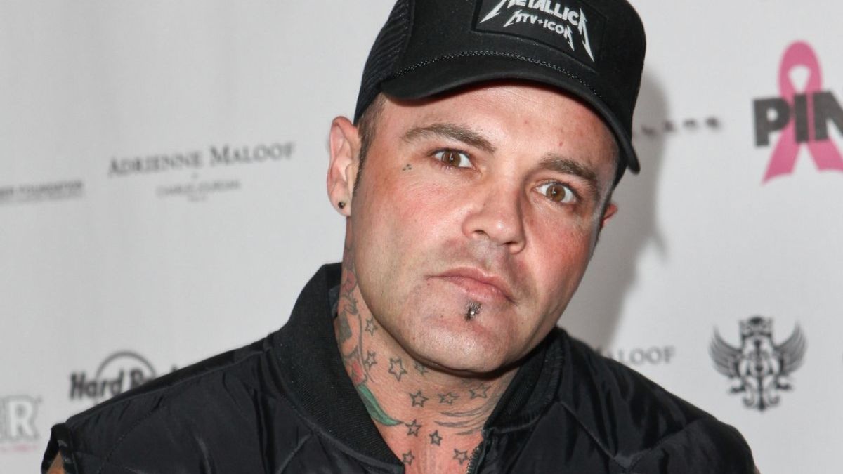 Muere Shifty Shellshock, el cantante de Crazy Town: Su último posteo ...