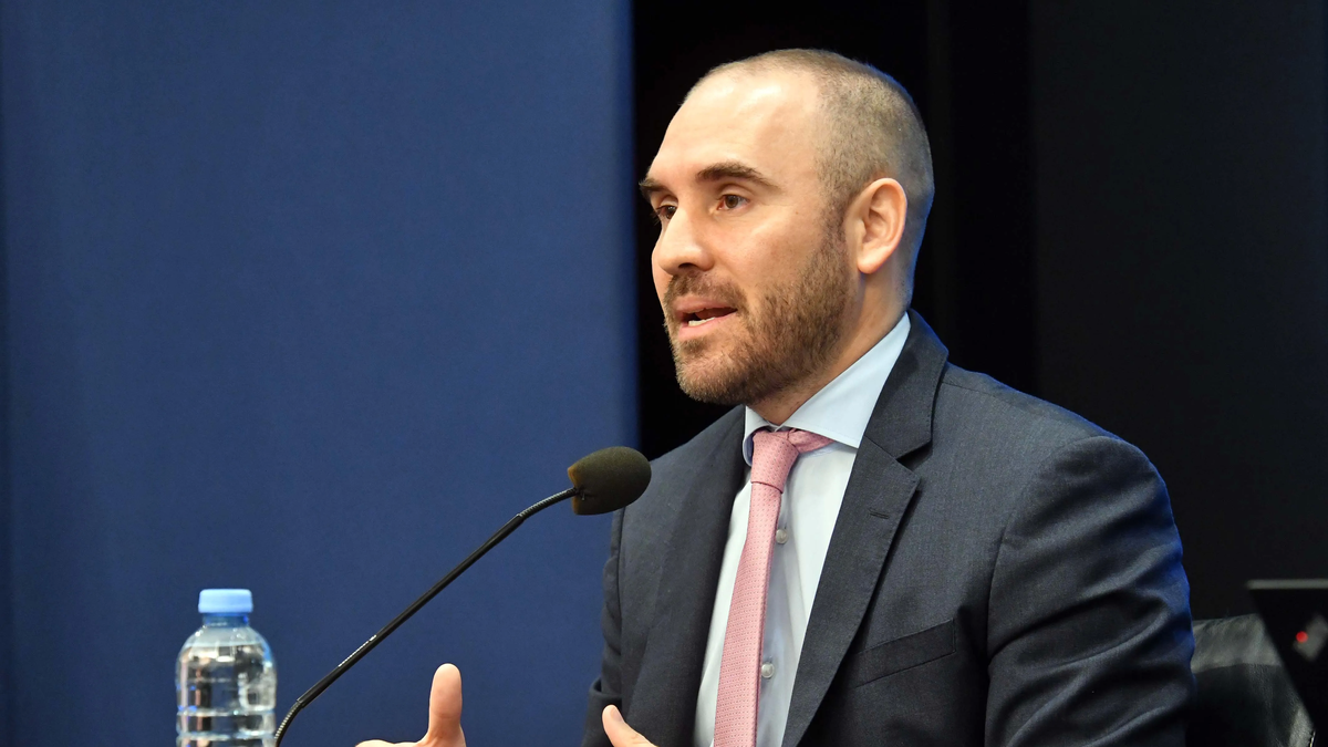 Renuncia de Guzmán: mucha repercusión en la oposición