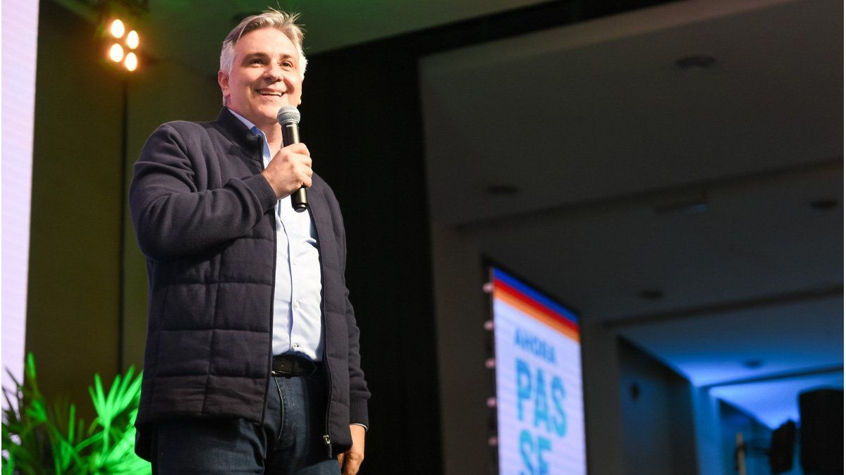 Martín Llaryora no quiso quedar pegado y marcó la cancha