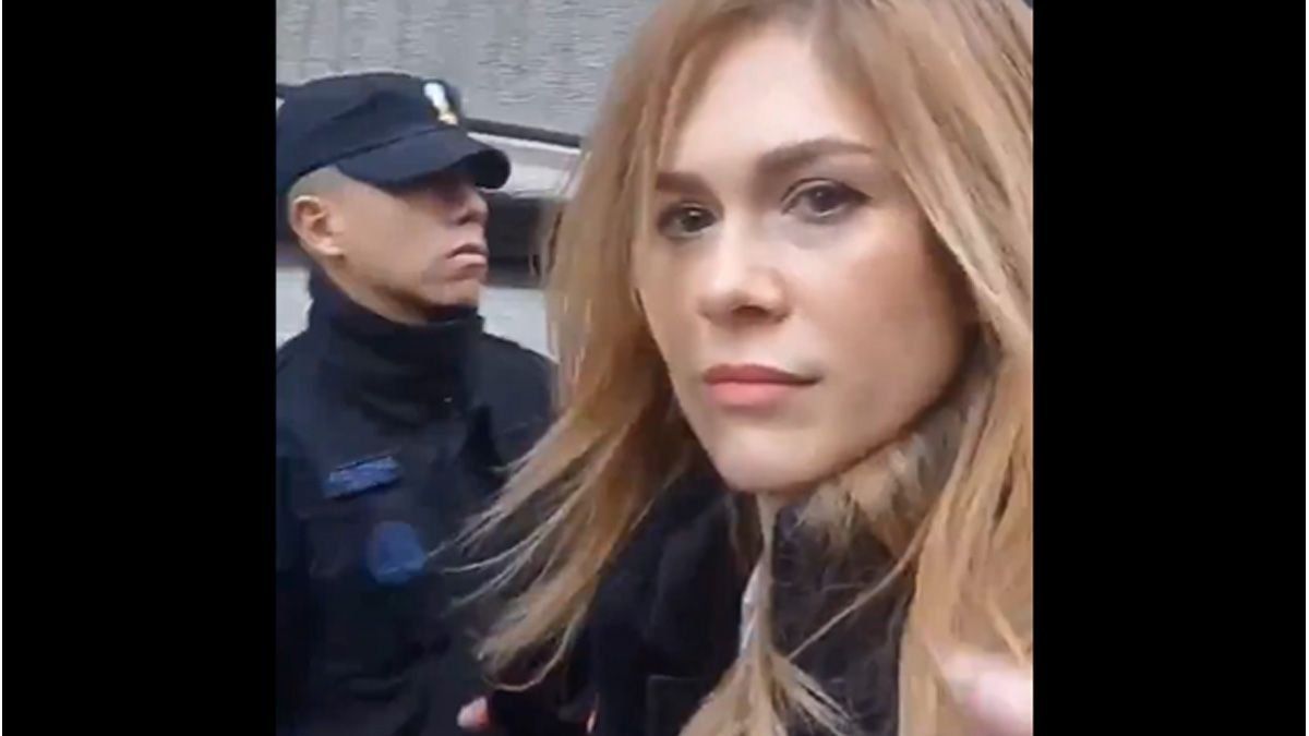 Repudiada por docentes, Lilia Lemoine reaccionó de manera violenta