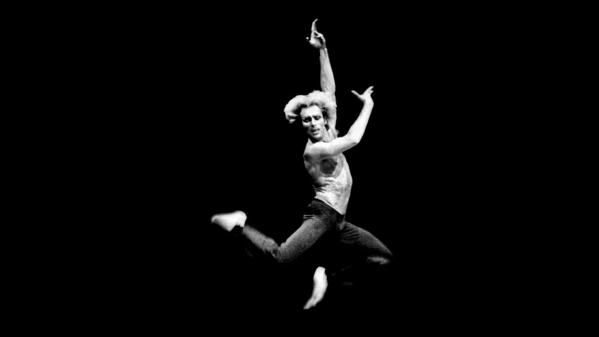 Día del Bailarín: Jorge Donn, el hombre que conquistó el mundo con su danza