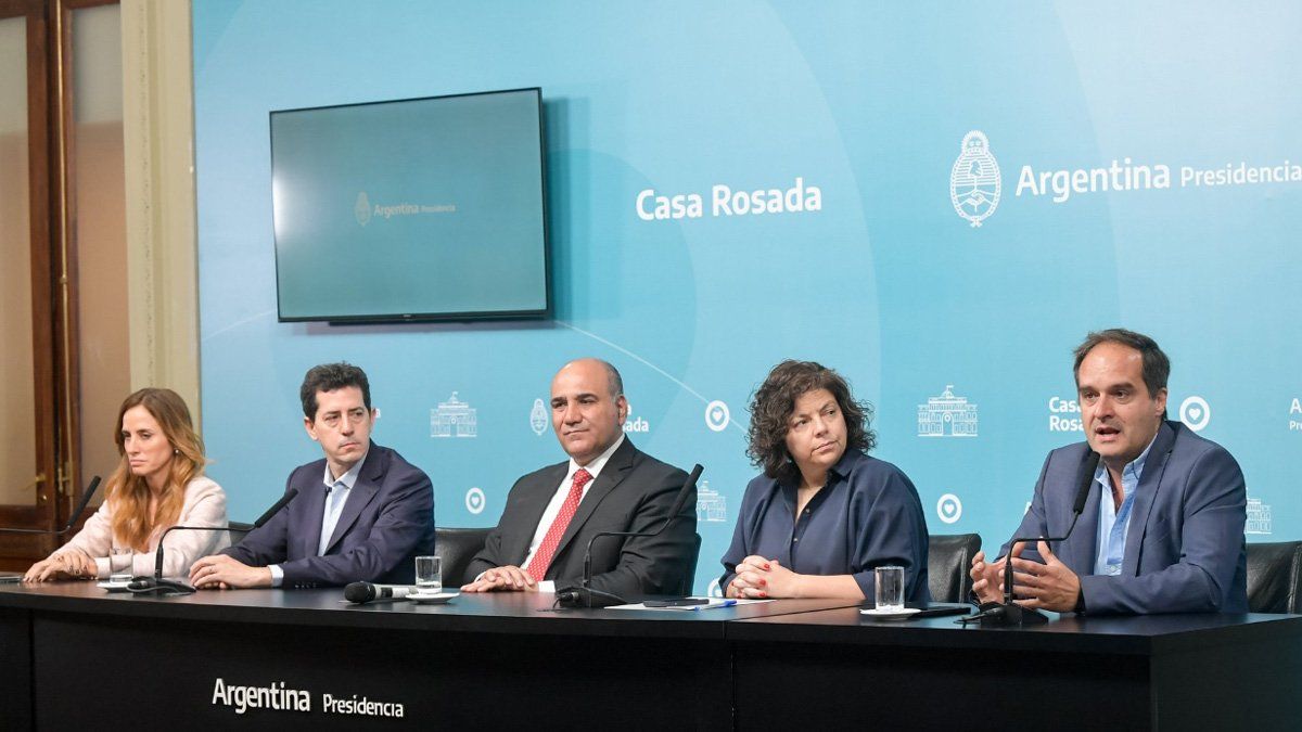 Reunión de Gabinete: La orden es bancar a CFK