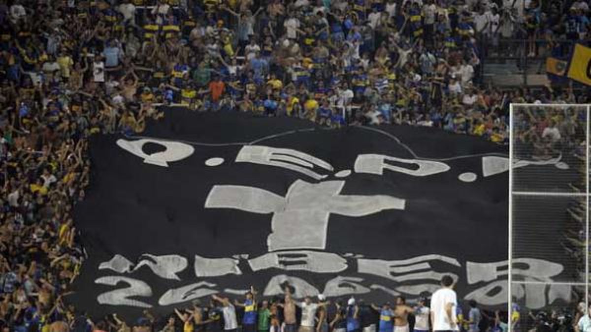 Las banderas de la hinchada de Boca son muy cuestionadas