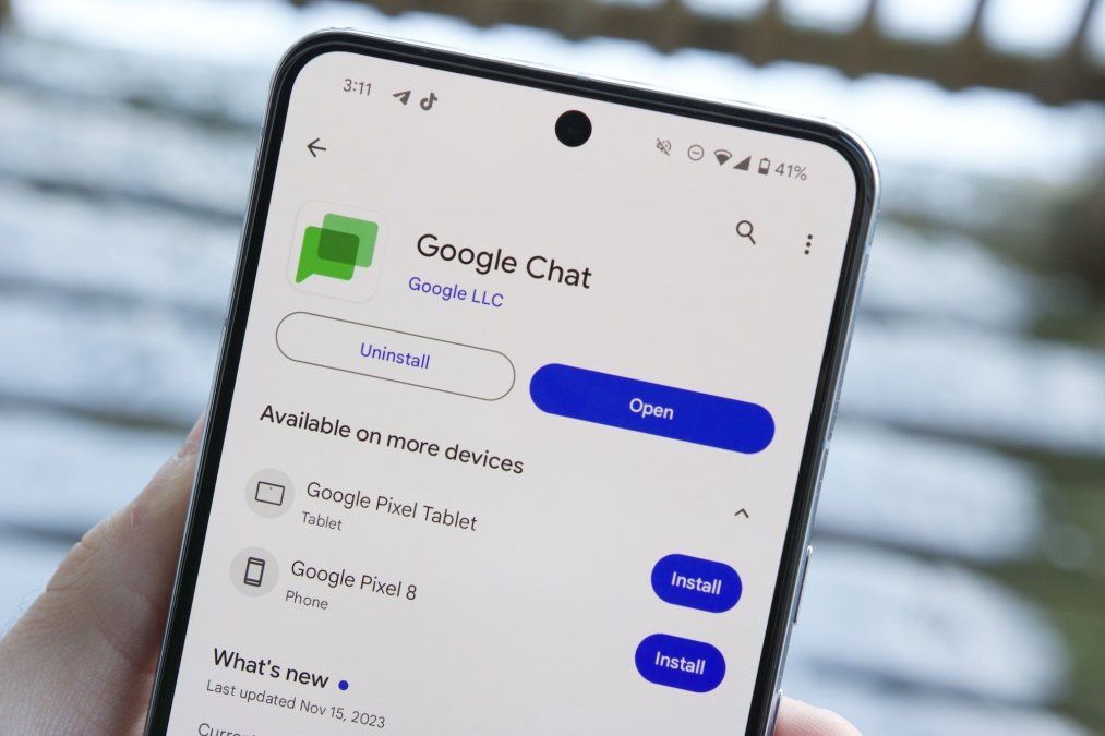 Google ya lee tus mails y responde por vos: Así es su nuevo chat