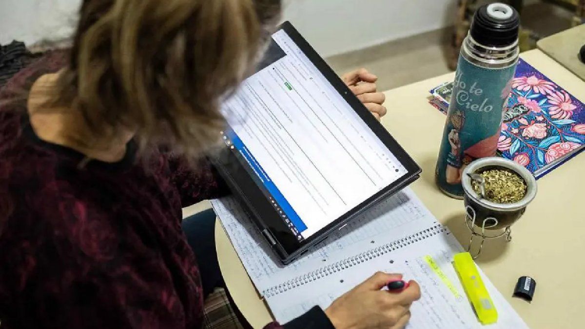 Cómo terminar la secundaria virtual y gratis sin residencia