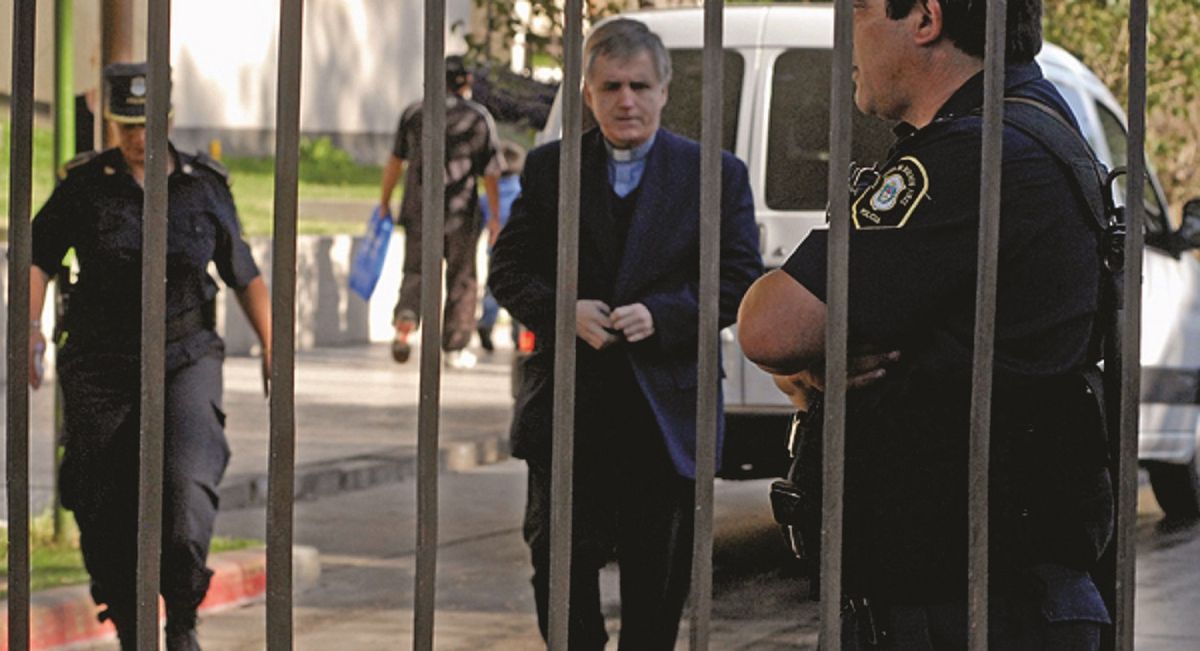 Abuso: El padre Julio César Grassi estará preso 2 años más