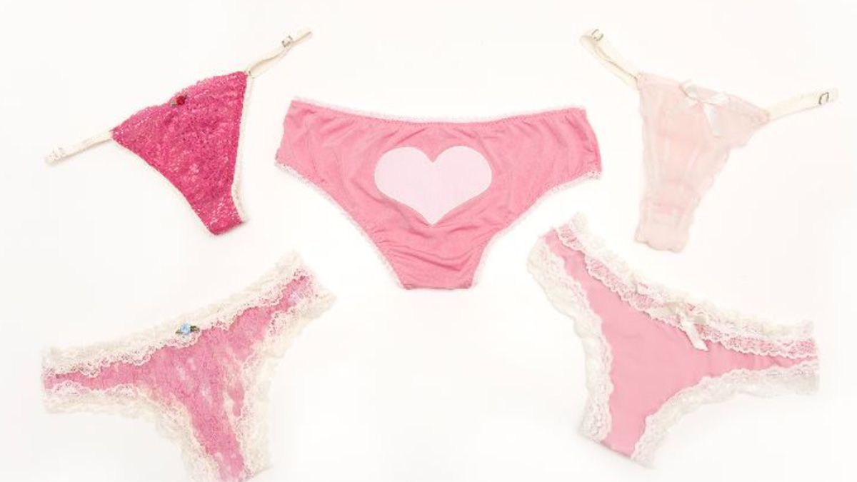 Navidad: Por qué se regalan bombachas rosa y cuándo se usan