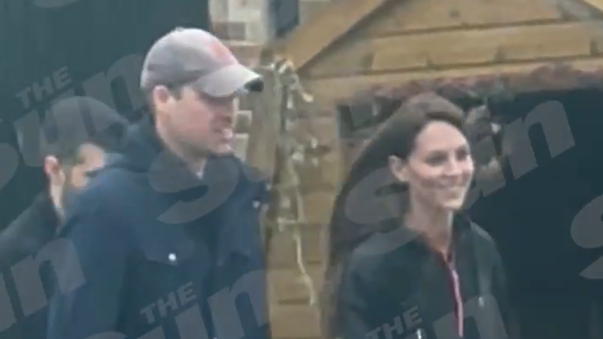 Kate Middleton junto a William en un mercado, ¿pero es ella?