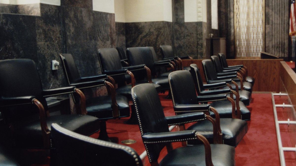 ¿Democratizar la Justicia significa juicios por jurados?