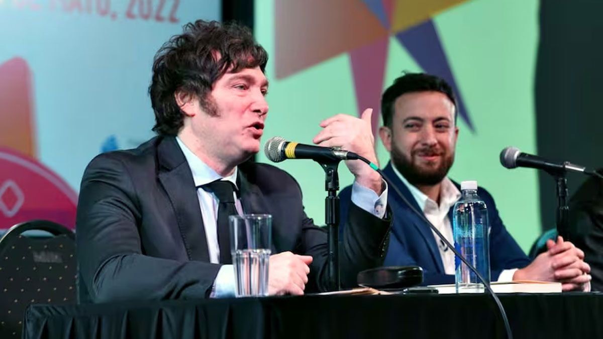 Agustín Laje, guardián de la batalla cultural libertaria y ¿heredero de ...