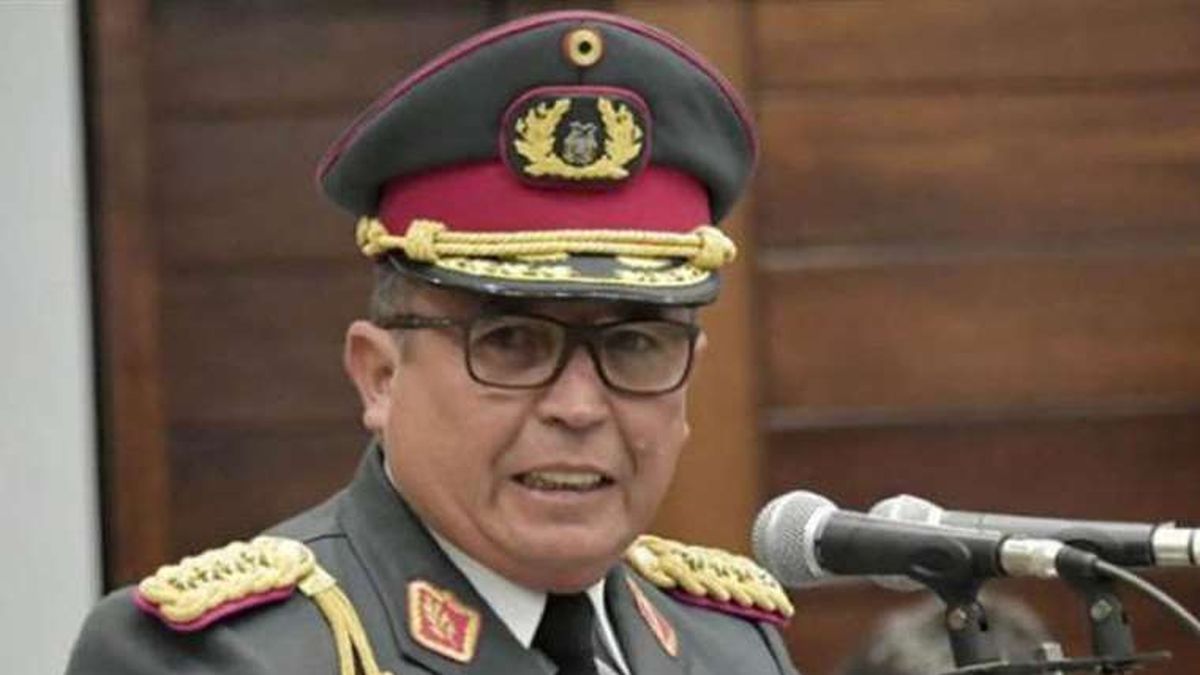 Arde La Paz y al final promete despertarse el general Kaliman