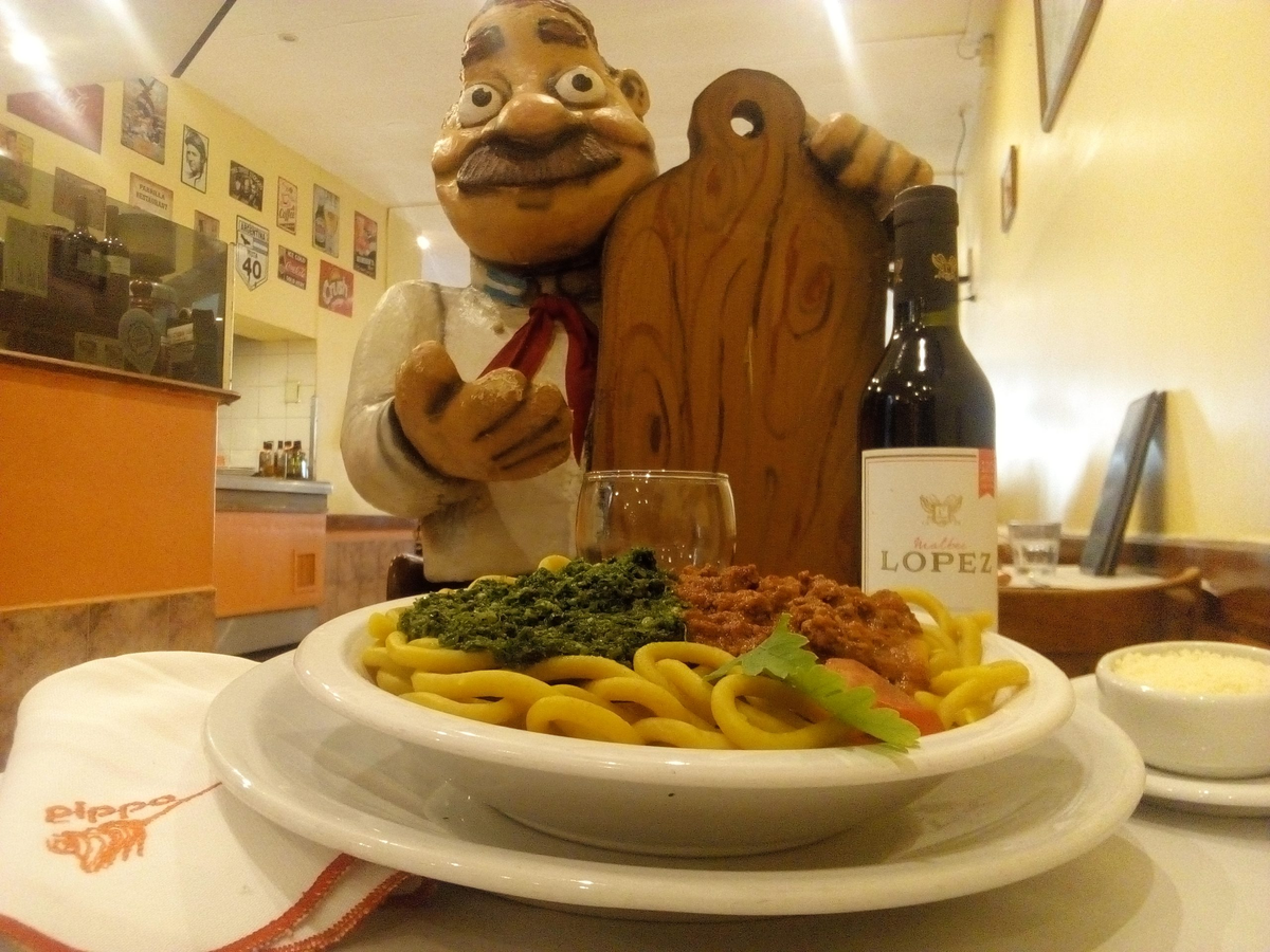 El exquisito bodegón de Buenos Aires para comer abundante y a buen precio