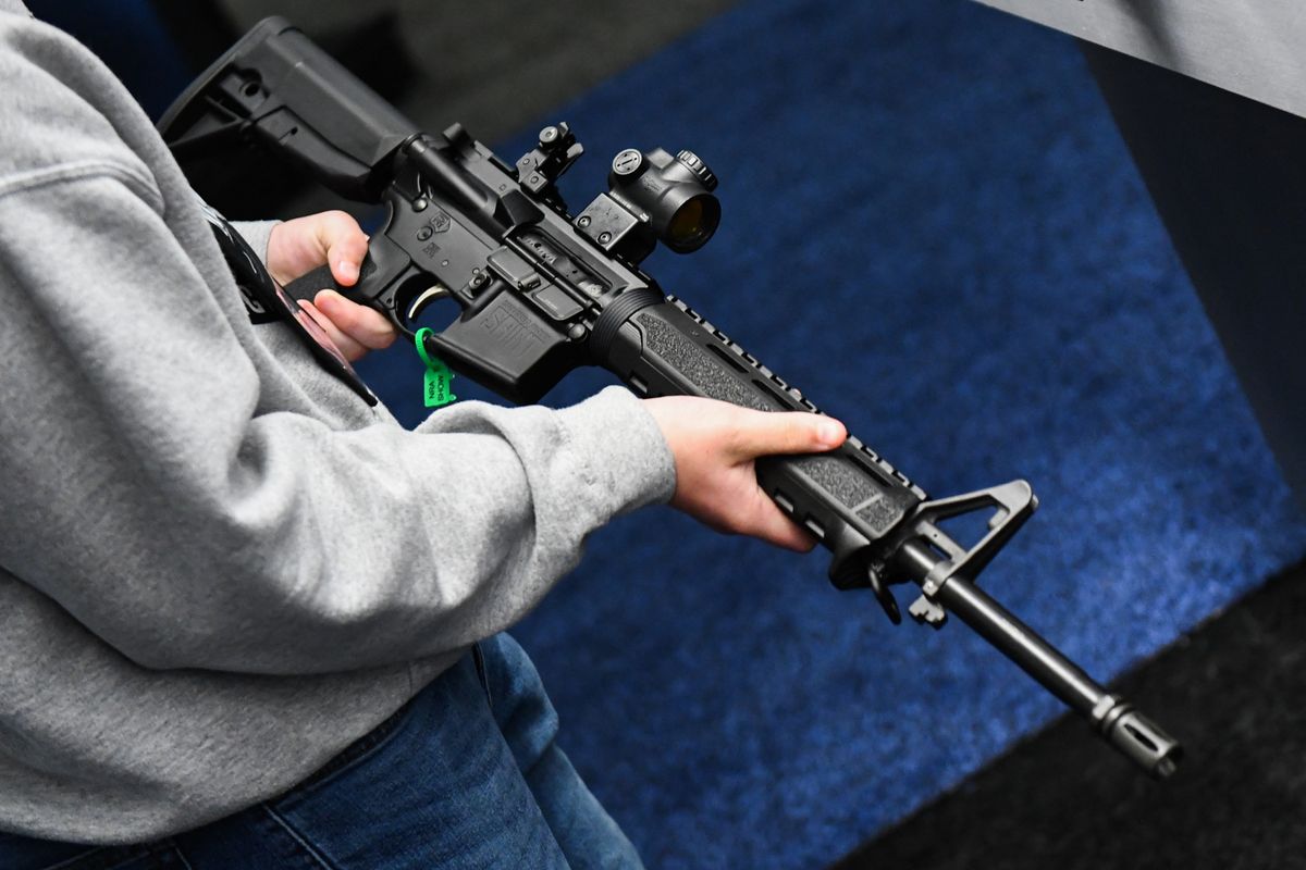 AR-15, el arma preferida por los desquiciados en USA