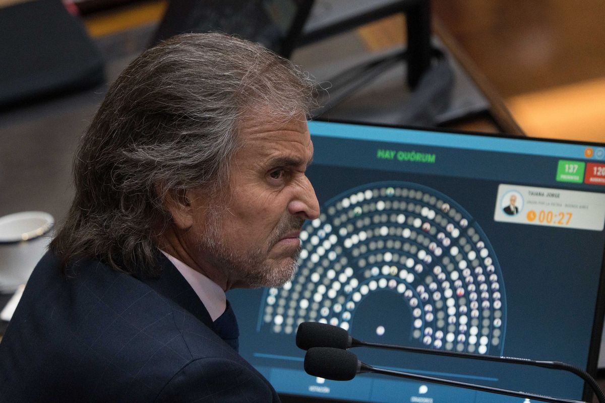 Este Presupuesto ya le da déficit y Javier Milei evalúa matarlo