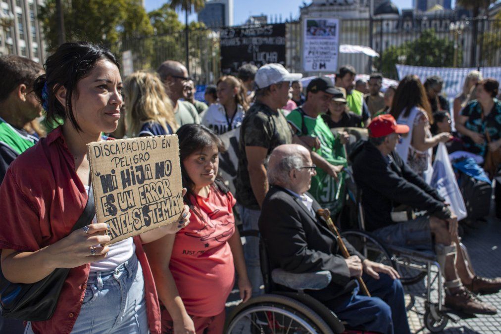 Salud en crisis y conflictividad en aumento: Garrahan, Roffo, discapacidad