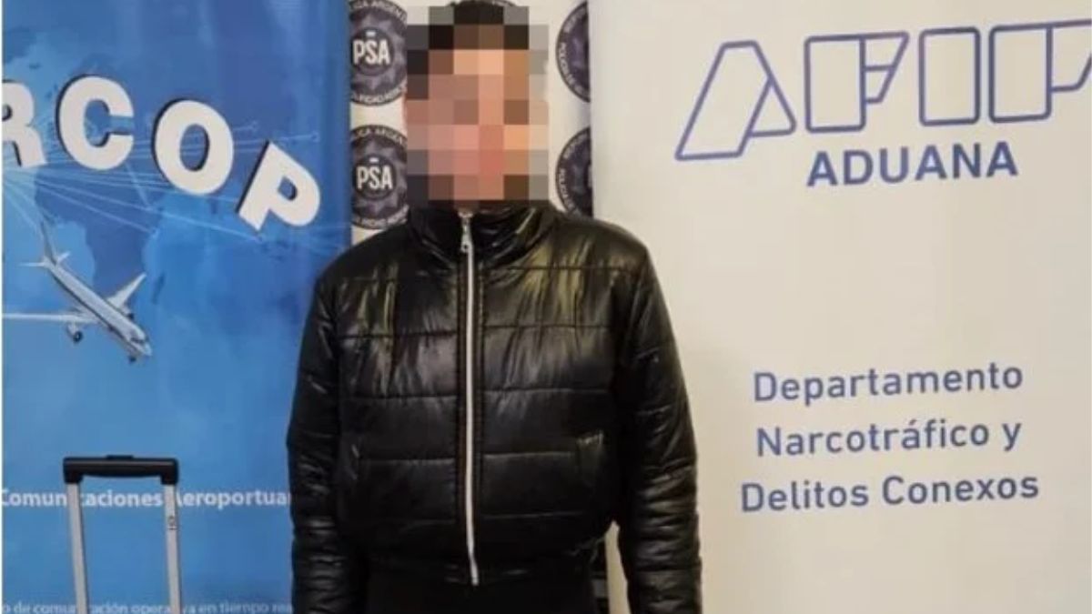 Estudiante de Economía preparó a la mula narco detenida