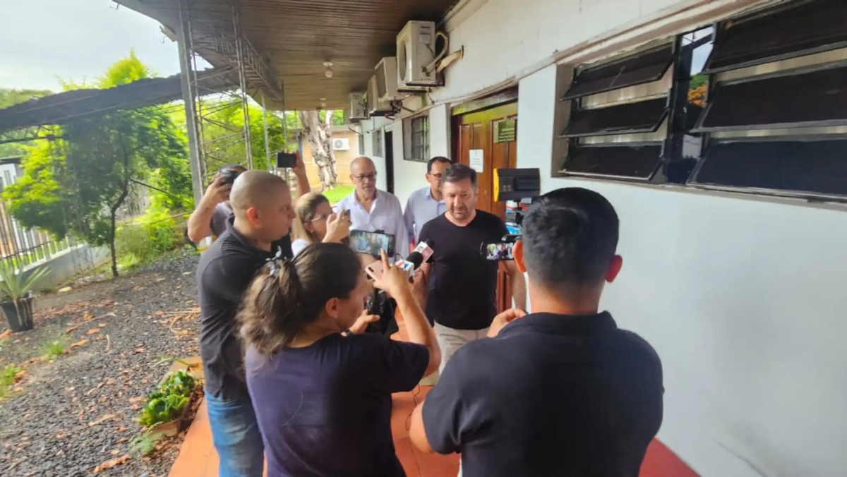 Edgardo Kueider dijo en el control aduanero que era senador del oficialismo