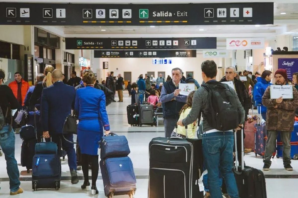 AFIP: Cuánto cuesta pasar por aduana productos en la valija