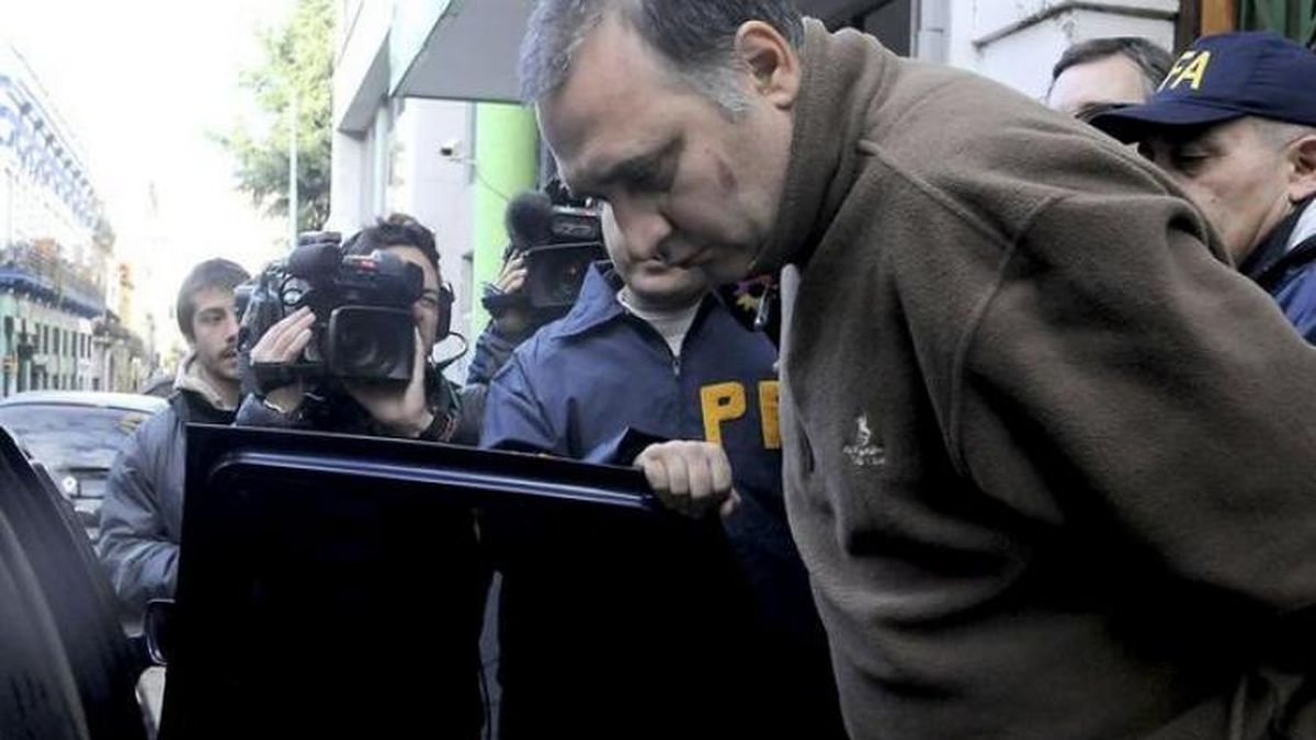 Más ADN de Mangeri en las uñas de Ángeles