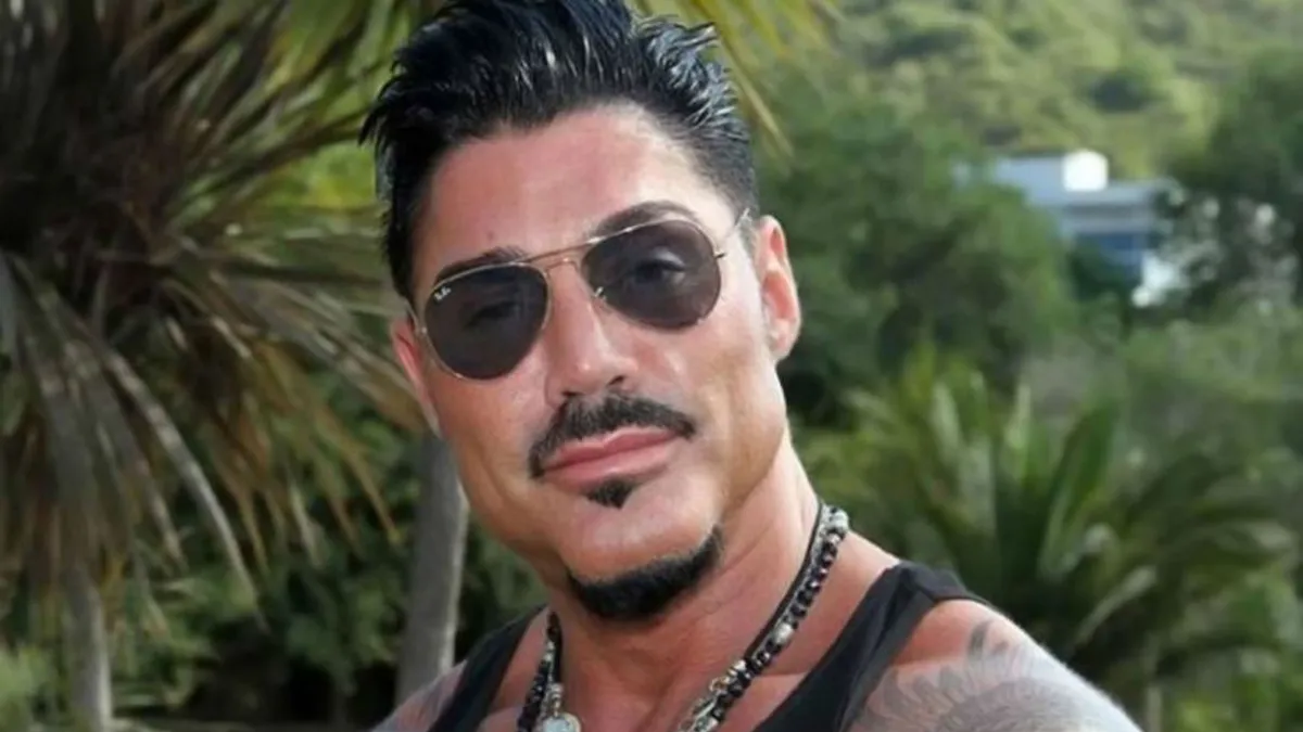 El Comandante: Llega al streaming la serie de Ricardo Fort