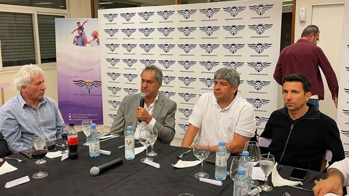 Daniel Scioli mostró apoyo sindical a su candidatura