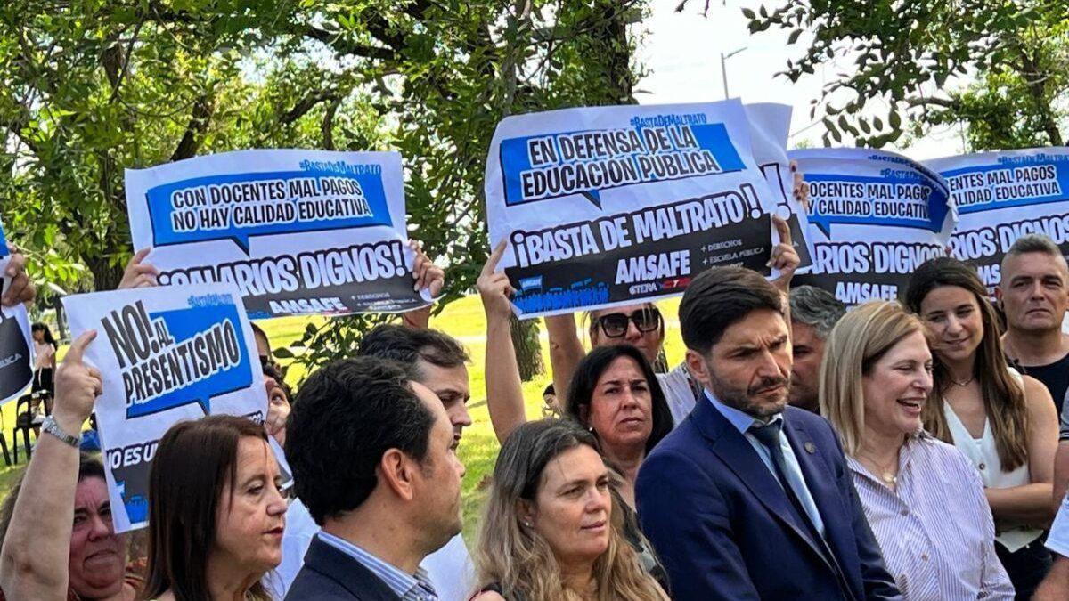 Otro cachetazo a los docentes: Vuelven a aplicar el impuesto a las ...