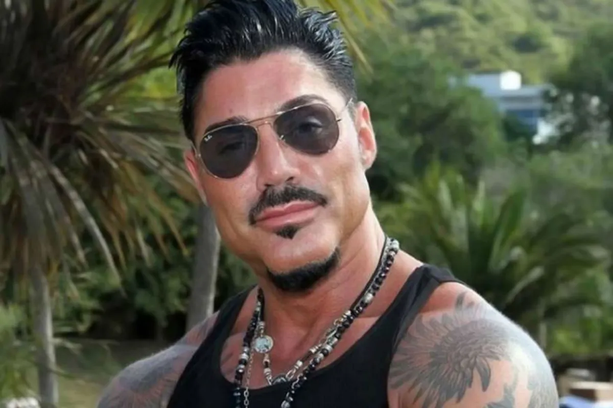 El Comandante: Llega al streaming la serie de Ricardo Fort