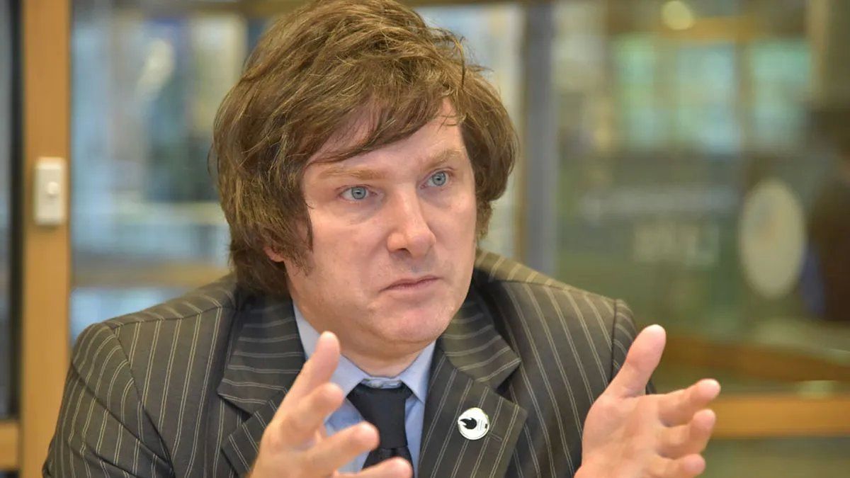 Favores sexuales: Carlos Maslatón en la mira de Javier Milei