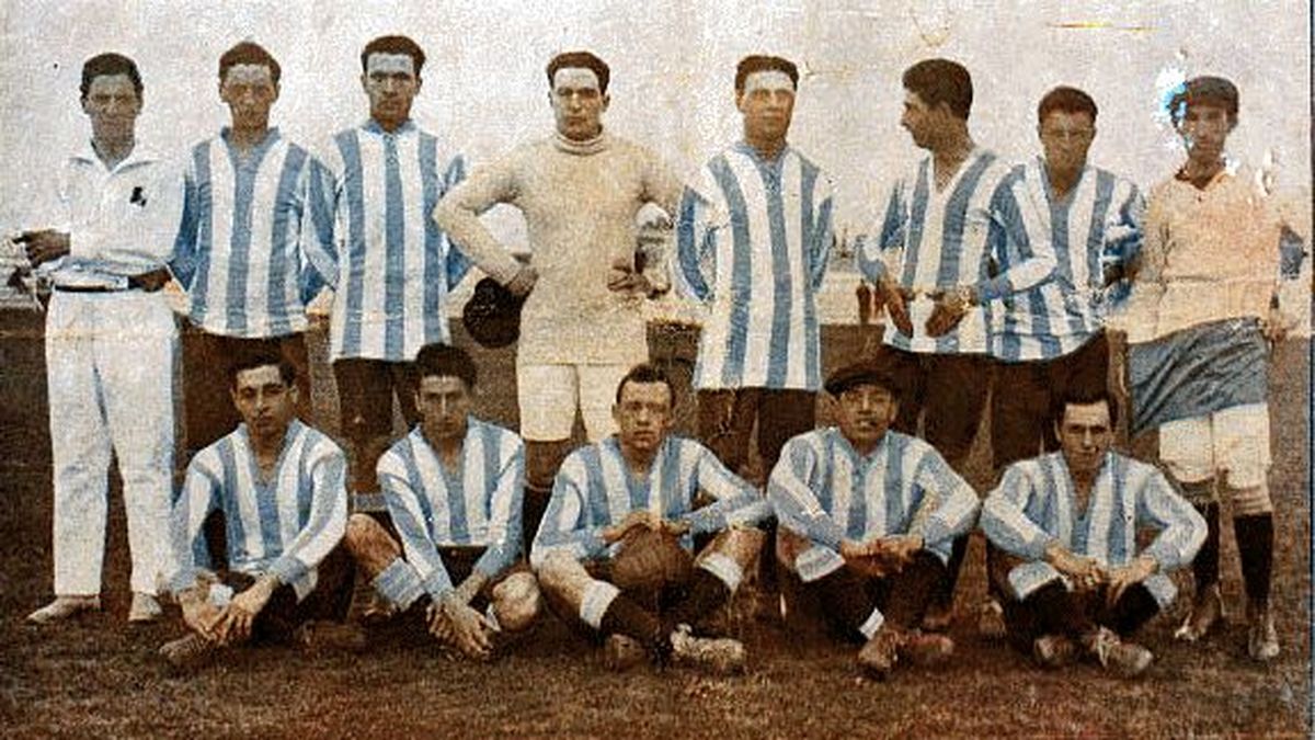 Del cilindro y del potrero: cómo nació Racing