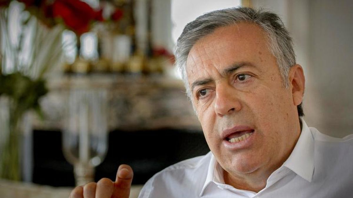 Se dice feminista y la maneja el marido: Escándalo con Cornejo y los K ...