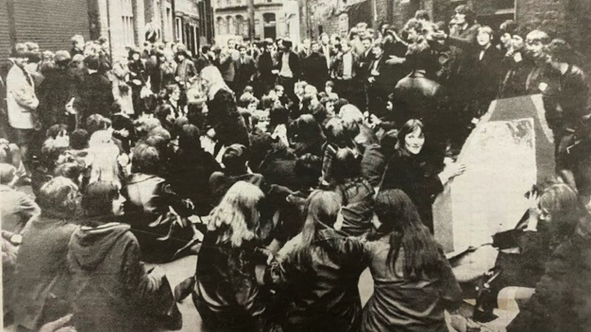 El día que The Cavern cerró sus puertas: La bancarrota después de The ...