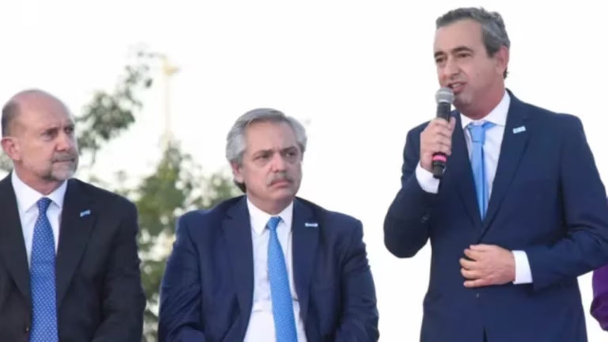 Pablo Javkin y Omar Perotti se lavan las manos, los socialistas dan cátedra