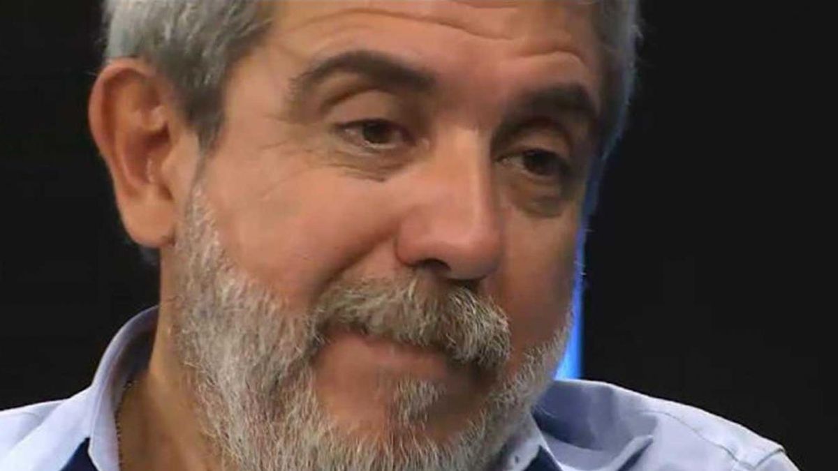 Aníbal desmintió que no lo dejaran subir al palco de la CGT