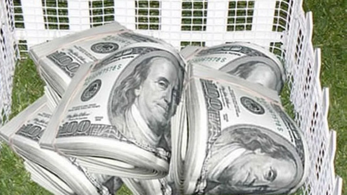 Polémica por un corralito en dólares que oculta el Gran Debate