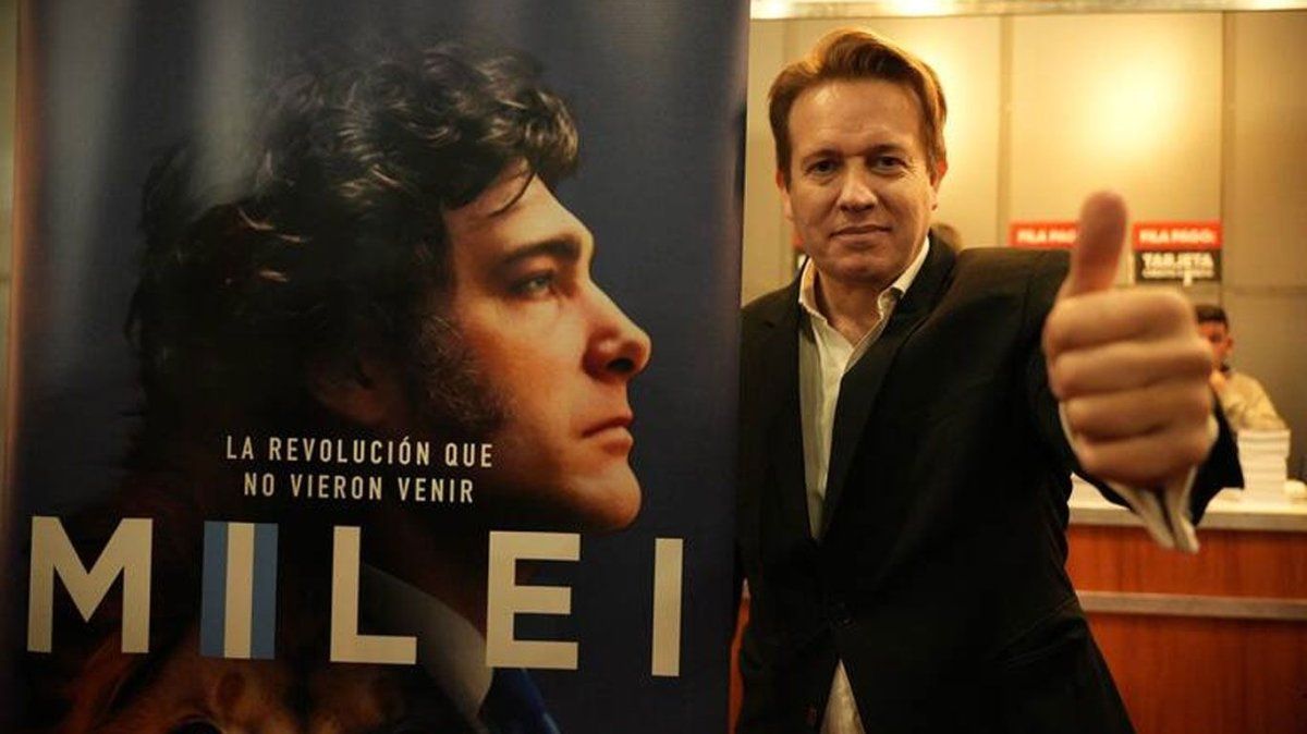 Denuncian al biógrafo de Javier Milei: Atropelló y huyó