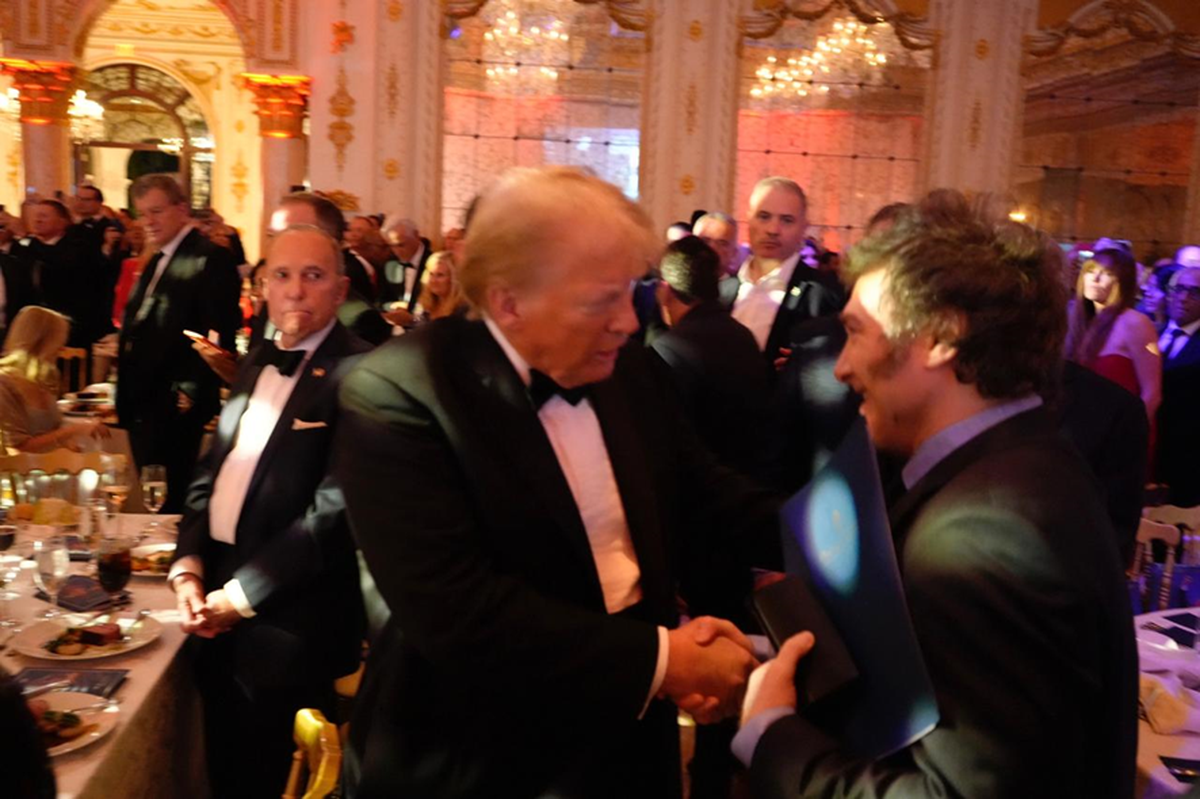 Javier y Karina Milei lograron fotos con Sylvester Stallone, Elon Musk ...