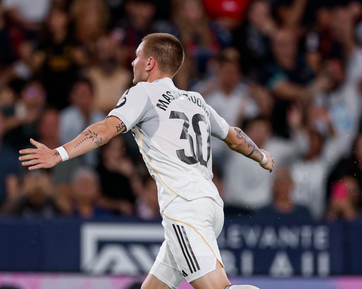 Franco Mastantuono marcó su primer gol en Real Madrid con un zapatazo al ángulo