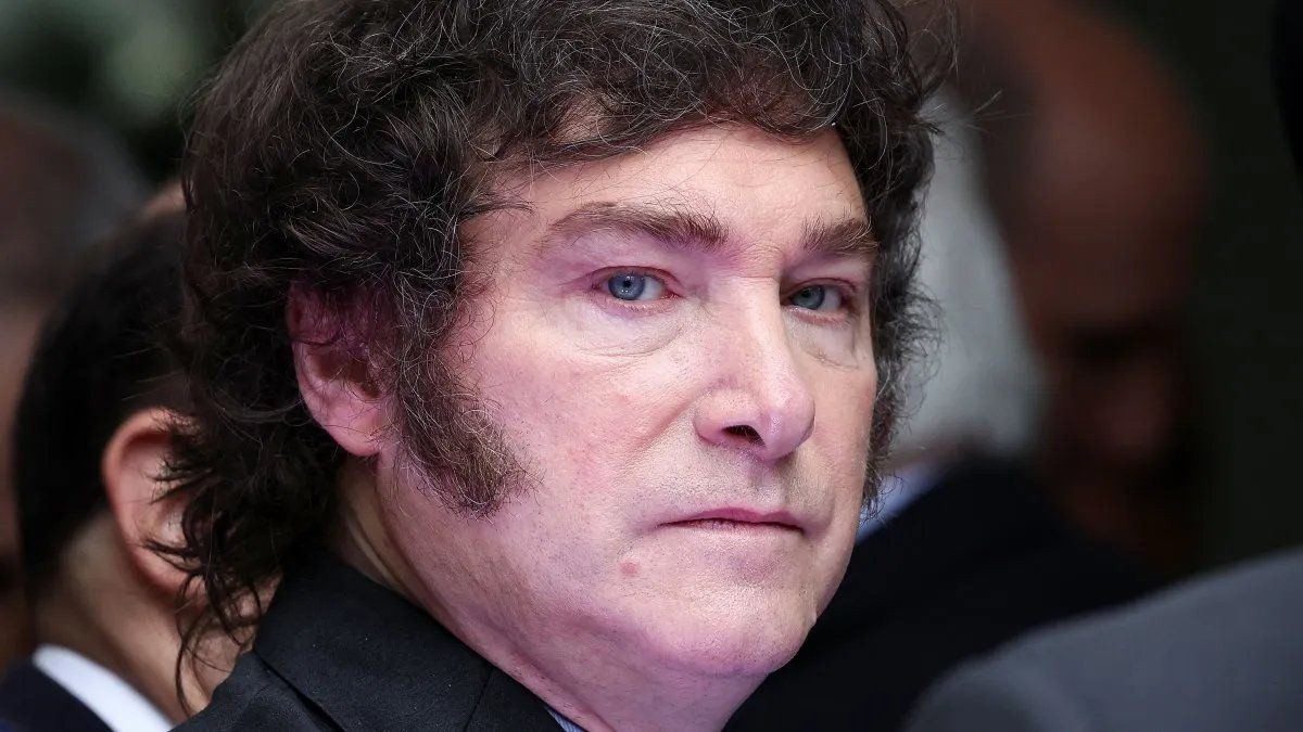 Discutiendo el pasado, llegó Javier Milei (de Francisco a Sandro)