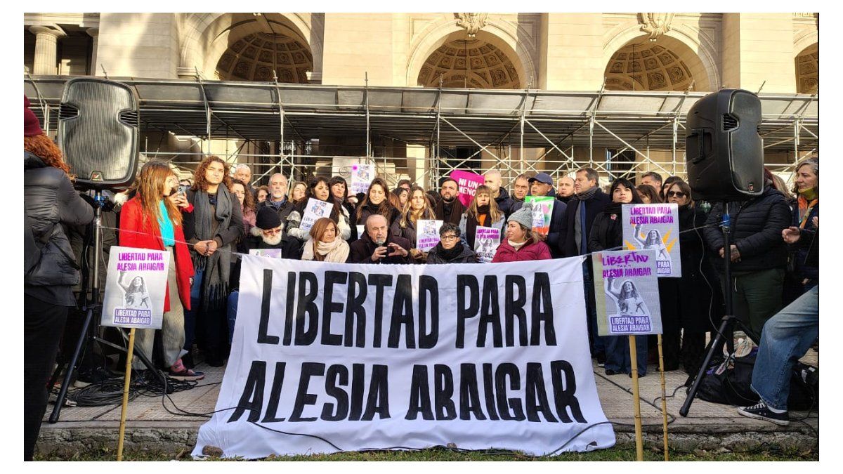 Polémica por Alesia Abaigar presa en Ezeiza: Persecución política
