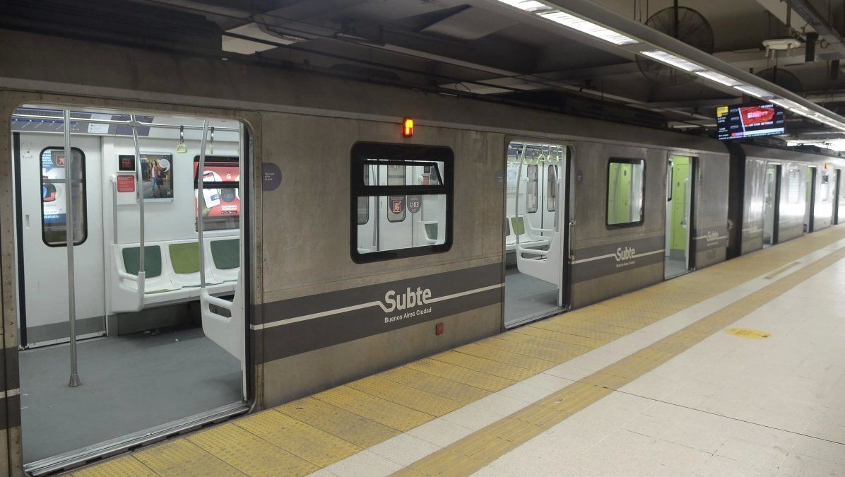Nuevo paro de subtes golpea a los usuarios: Líneas afectadas